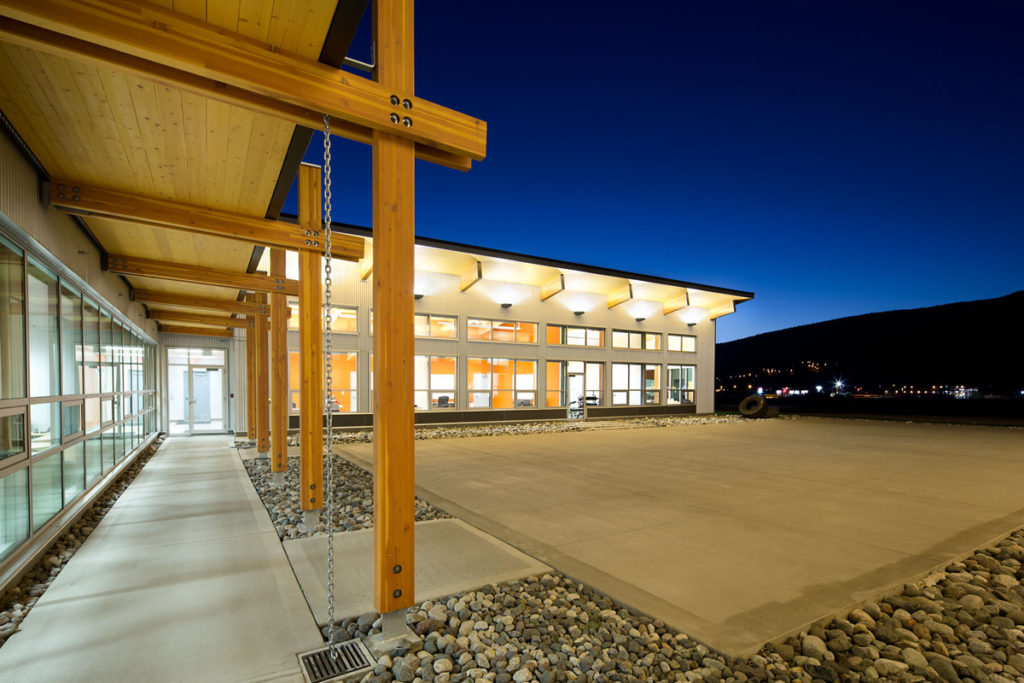 Merritt Wildfire Base > - ALTFORMA Architecture